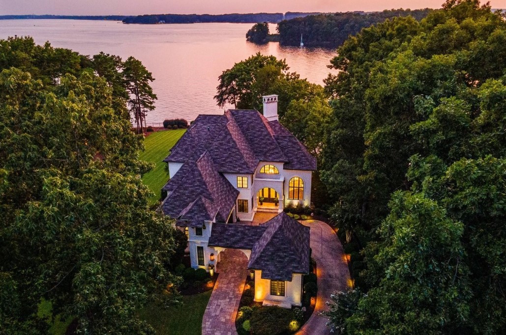 Waterfront Homes for Sale in Lake Norman, NC | Lake Realty